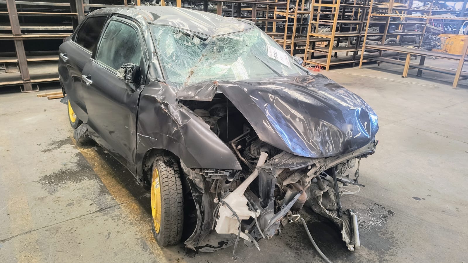 Desarmaduría San Pablo - QUINTA RUEDA SUZUKI BALENO GLX USADA, En desarme.