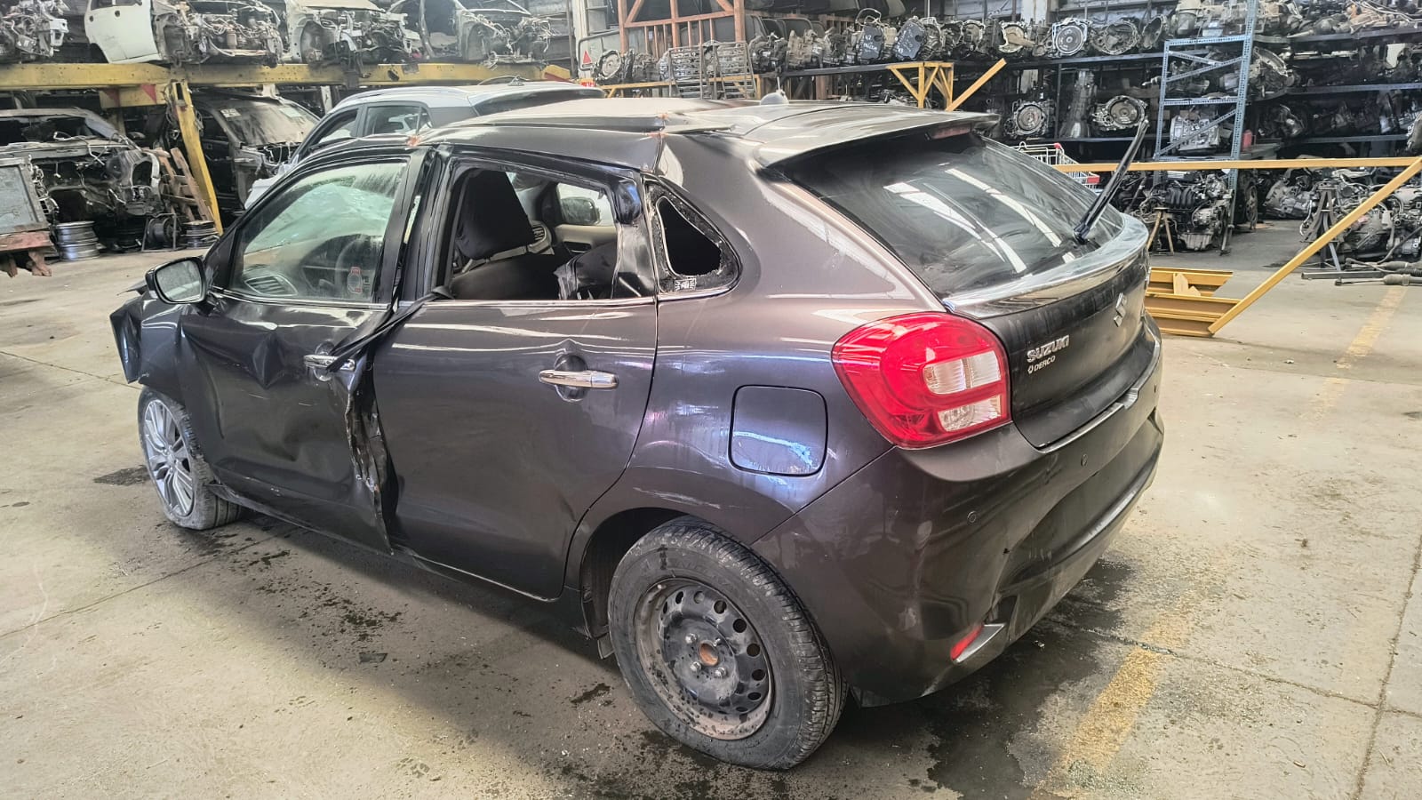 Desarmaduría San Pablo - QUINTA RUEDA SUZUKI BALENO GLX USADA, En desarme.