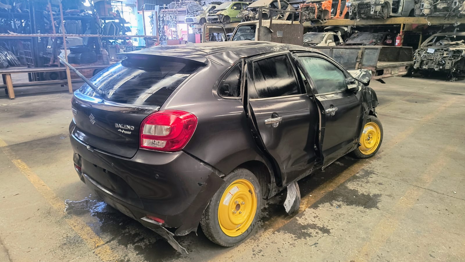 Desarmaduría San Pablo - QUINTA RUEDA SUZUKI BALENO GLX USADA, En desarme.