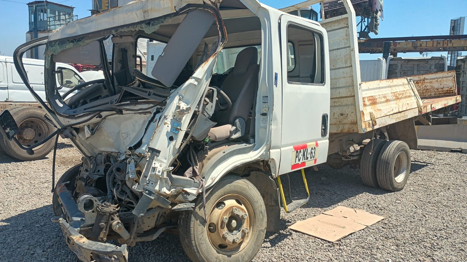 Desarmaduría San Pablo - CHEVROLET NPR 816 , En desarme.